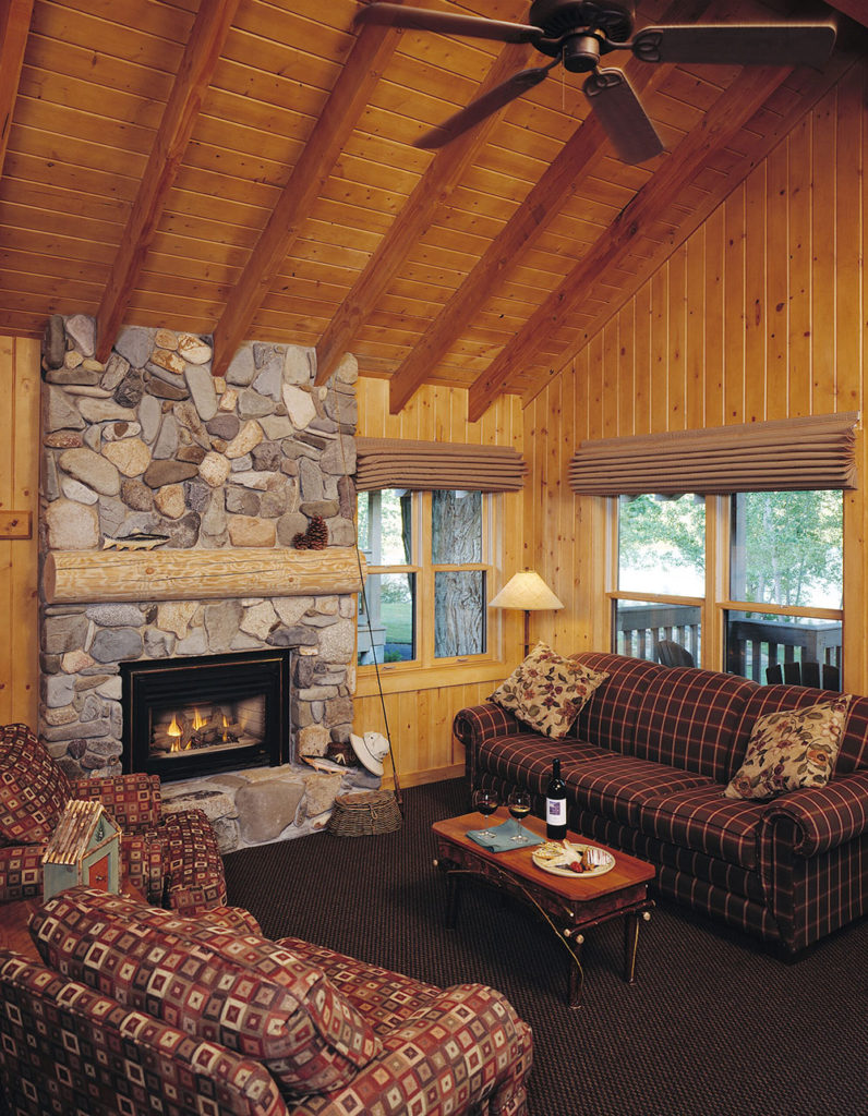 Patterson Lake Cabins - Sun Mountain Lodge