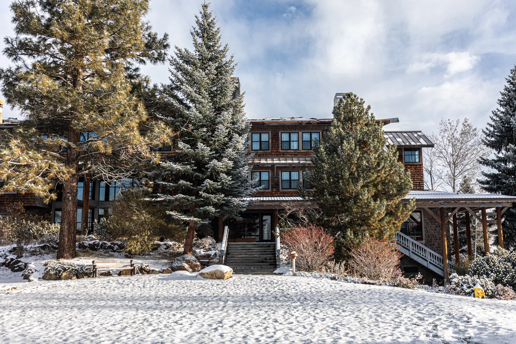 Contact - Sun Mountain Lodge